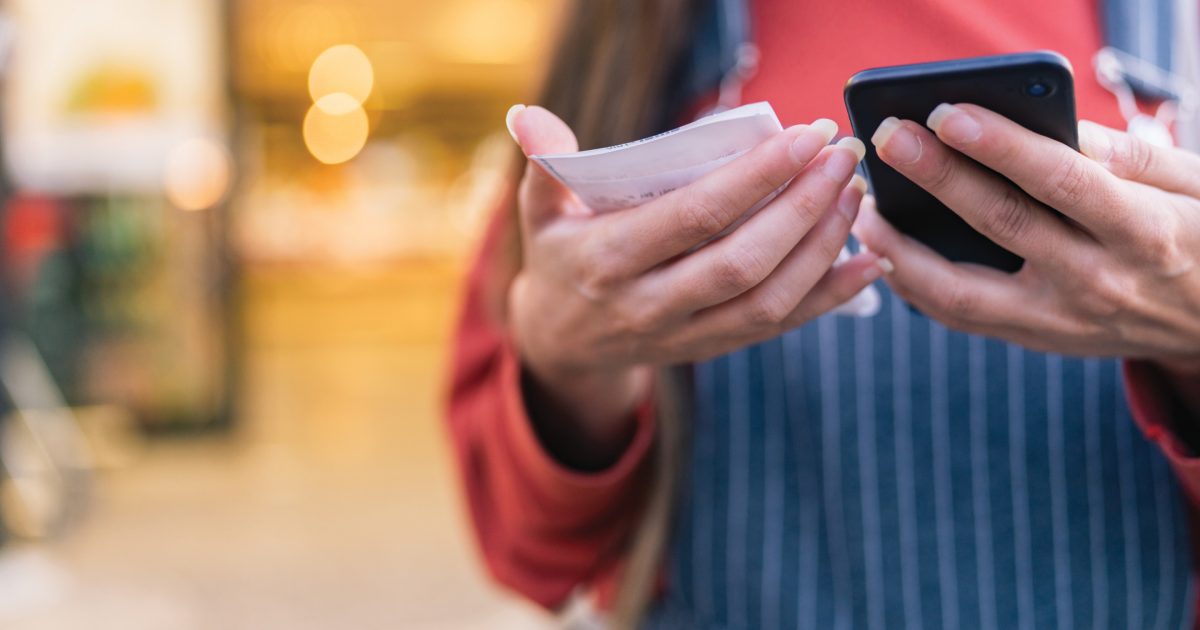 How to deposit checks from your phone – or via scanner for business ...