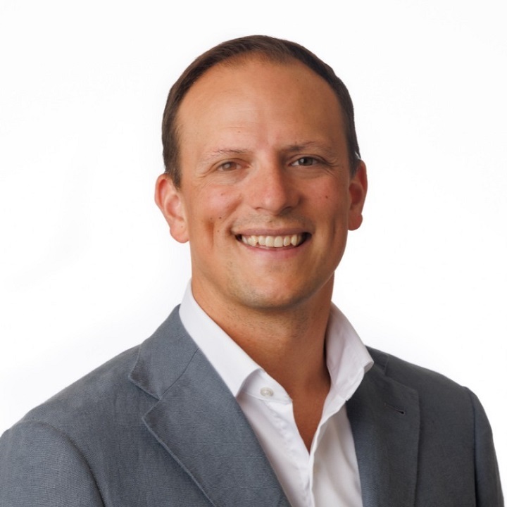 Richard E. Grows | J.P. Morgan Private Bank Asia